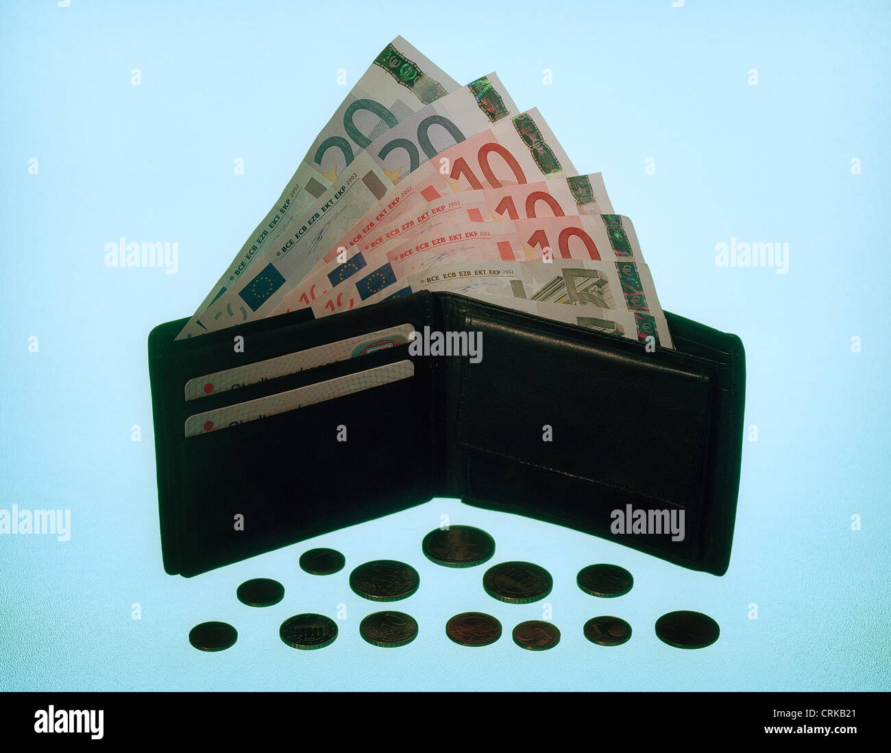 Wallet with Euro bills and before Euromuenzen Stock Photo - Alamy