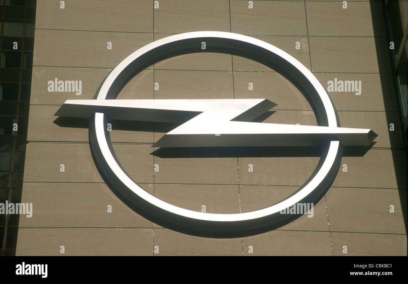 Opel logo hi-res stock photography and images - Alamy