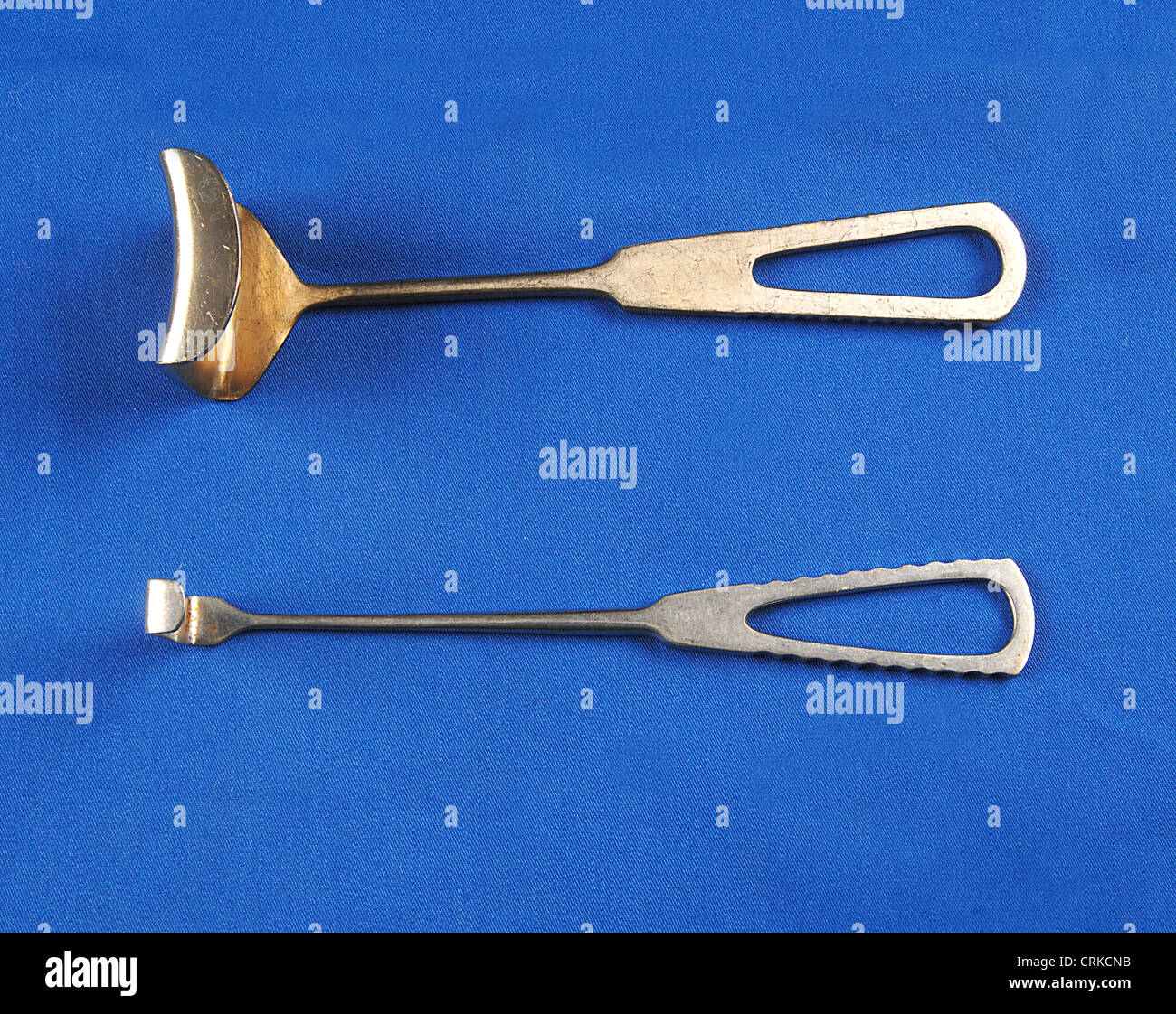 Retractors hi-res stock photography and images - Alamy