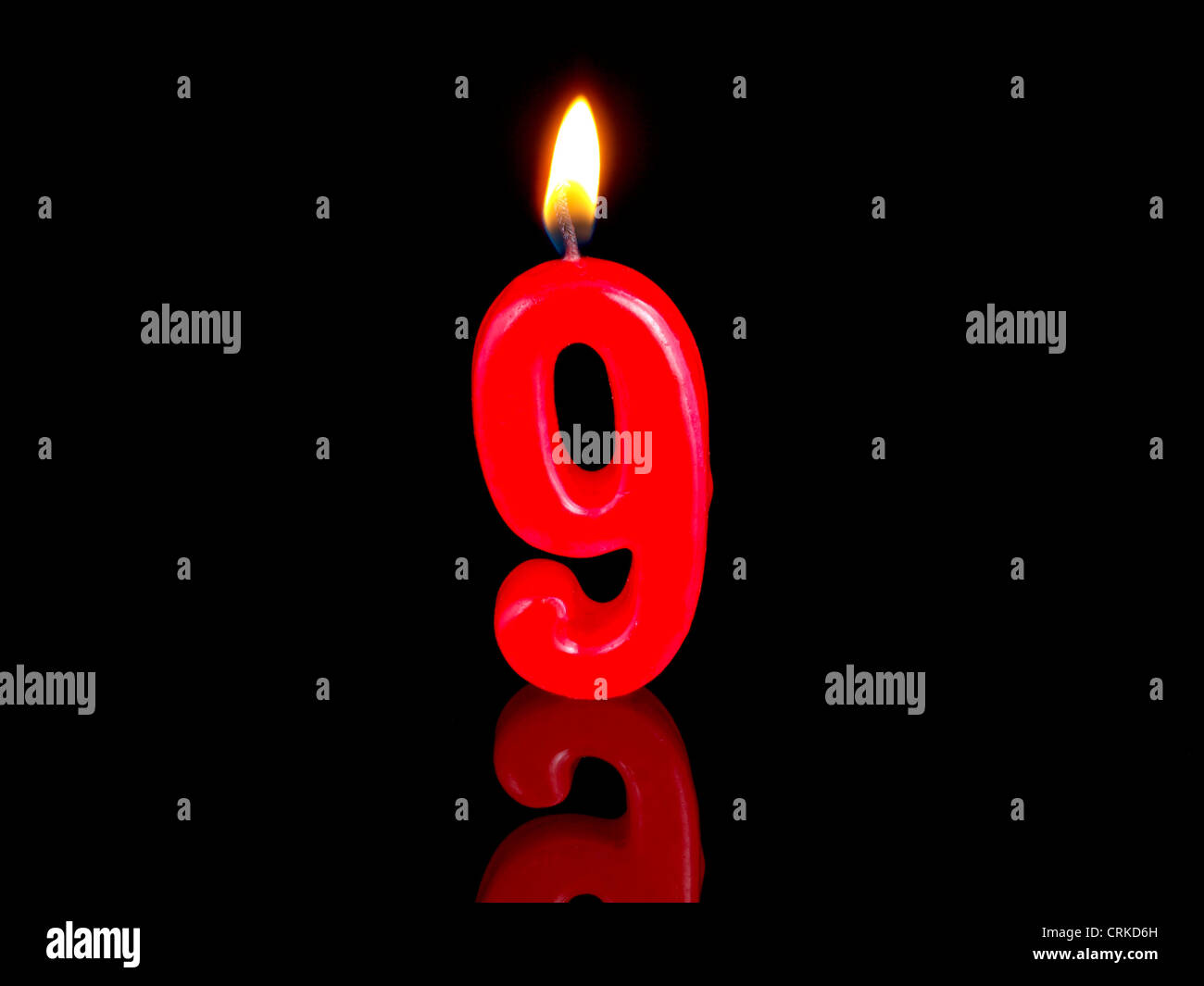 Number 9 birthday candle hi-res stock photography and images - Alamy