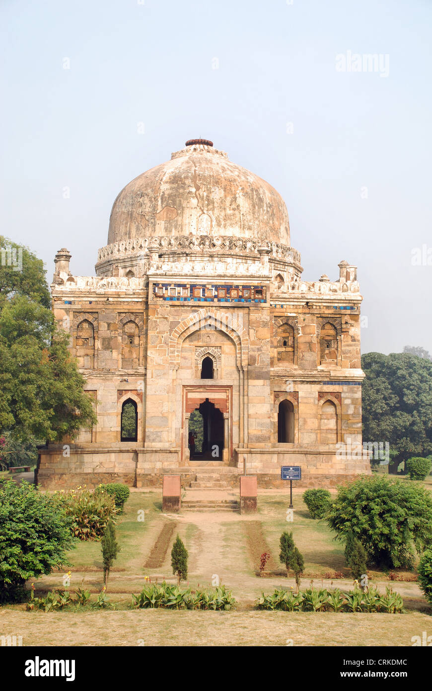 Islamic gumbad hi-res stock photography and images - Alamy