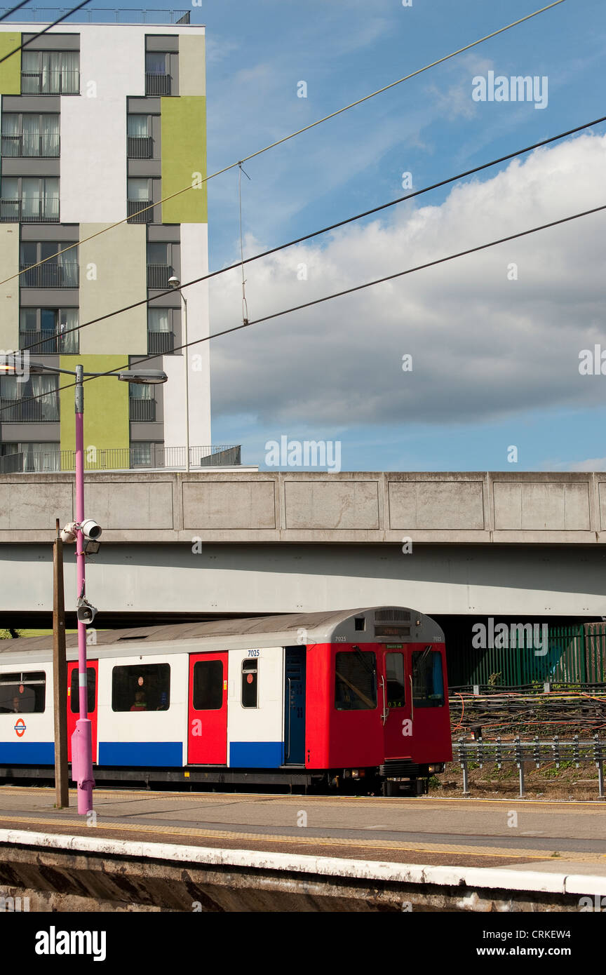 English underground stop hi-res stock photography and images - Alamy