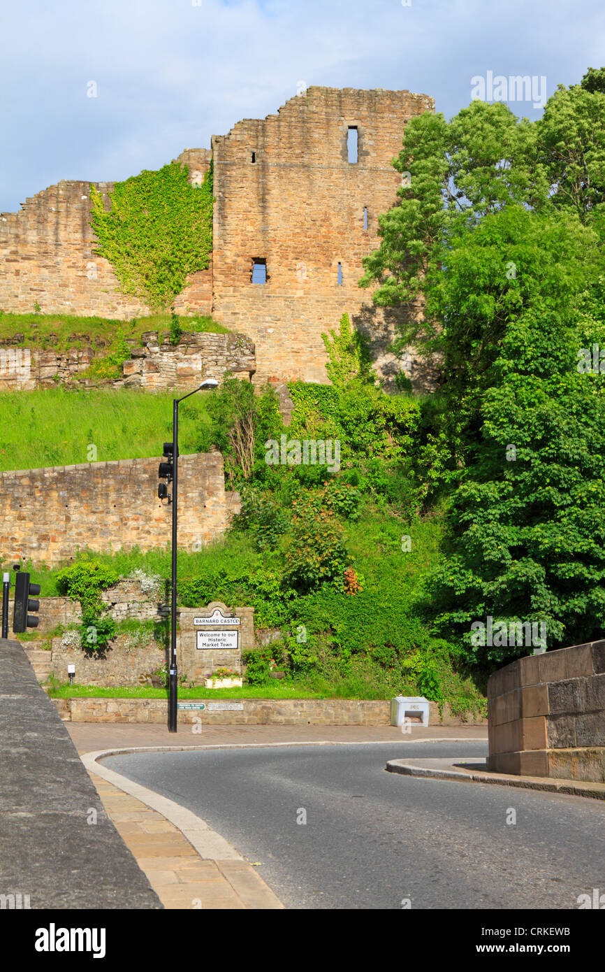 Barnard castle bridge hi-res stock photography and images - Alamy