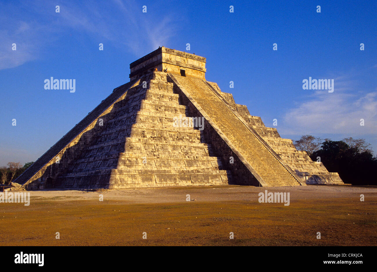 Pyramid of Kukulkan ( El Castillo ) .Chichen Itza.Yucatan.Mexico Stock ...