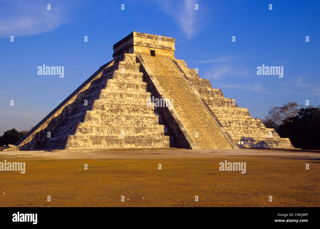 Pyramid of Kukulkan ( El Castillo ) .Chichen Itza.Yucatan.Mexico Stock ...