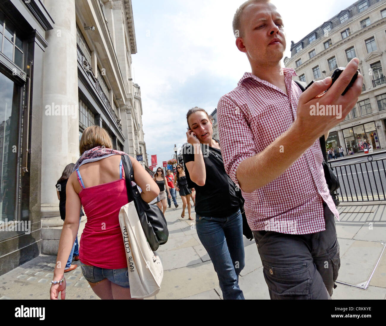 London telephones hi-res stock photography and images - Alamy