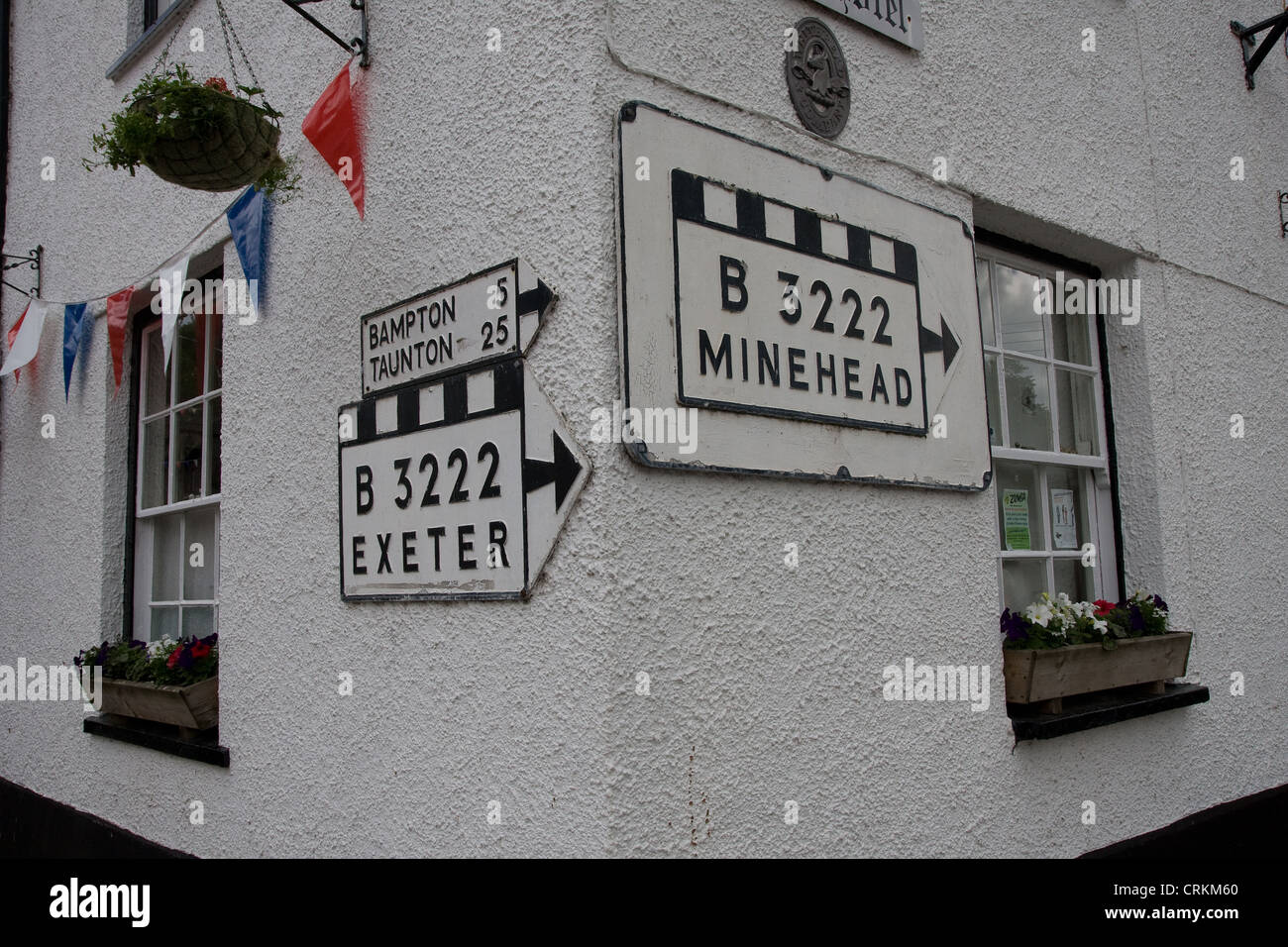 Devon road signs hi-res stock photography and images - Alamy