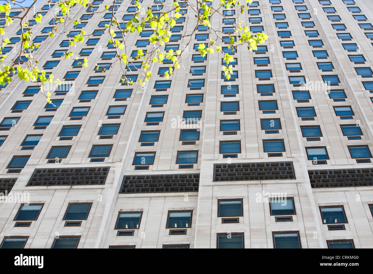 Shell headquarters hi-res stock photography and images - Alamy