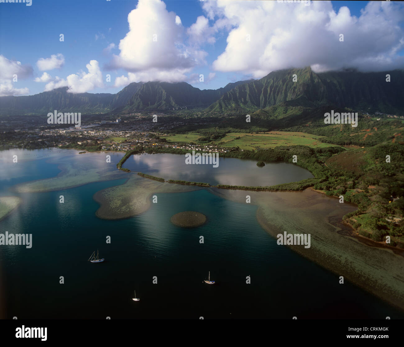 Hawaiian fishpond, oahu hi-res stock photography and images - Alamy