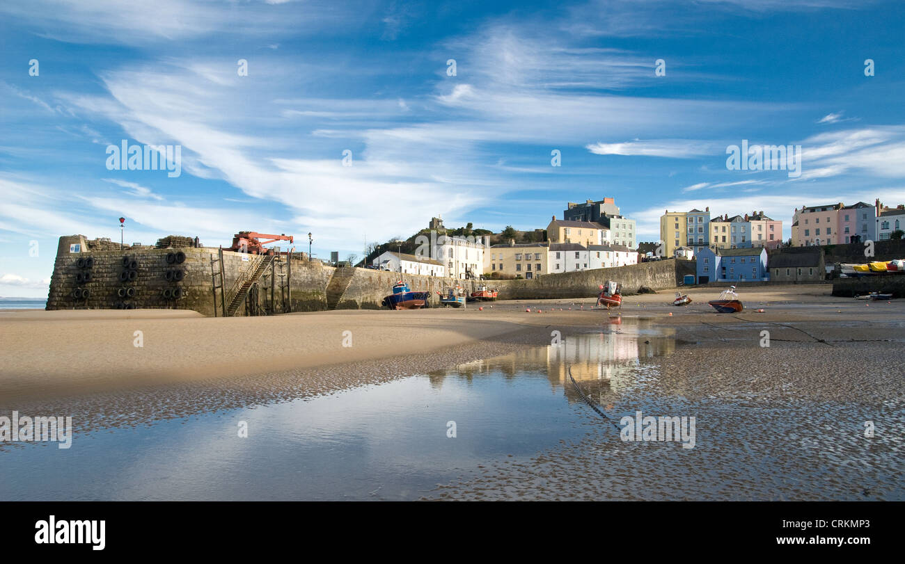 Tenby harbour view hi-res stock photography and images - Alamy