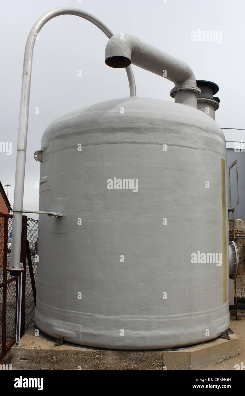 Huge water storage tank hi-res stock photography and images - Alamy