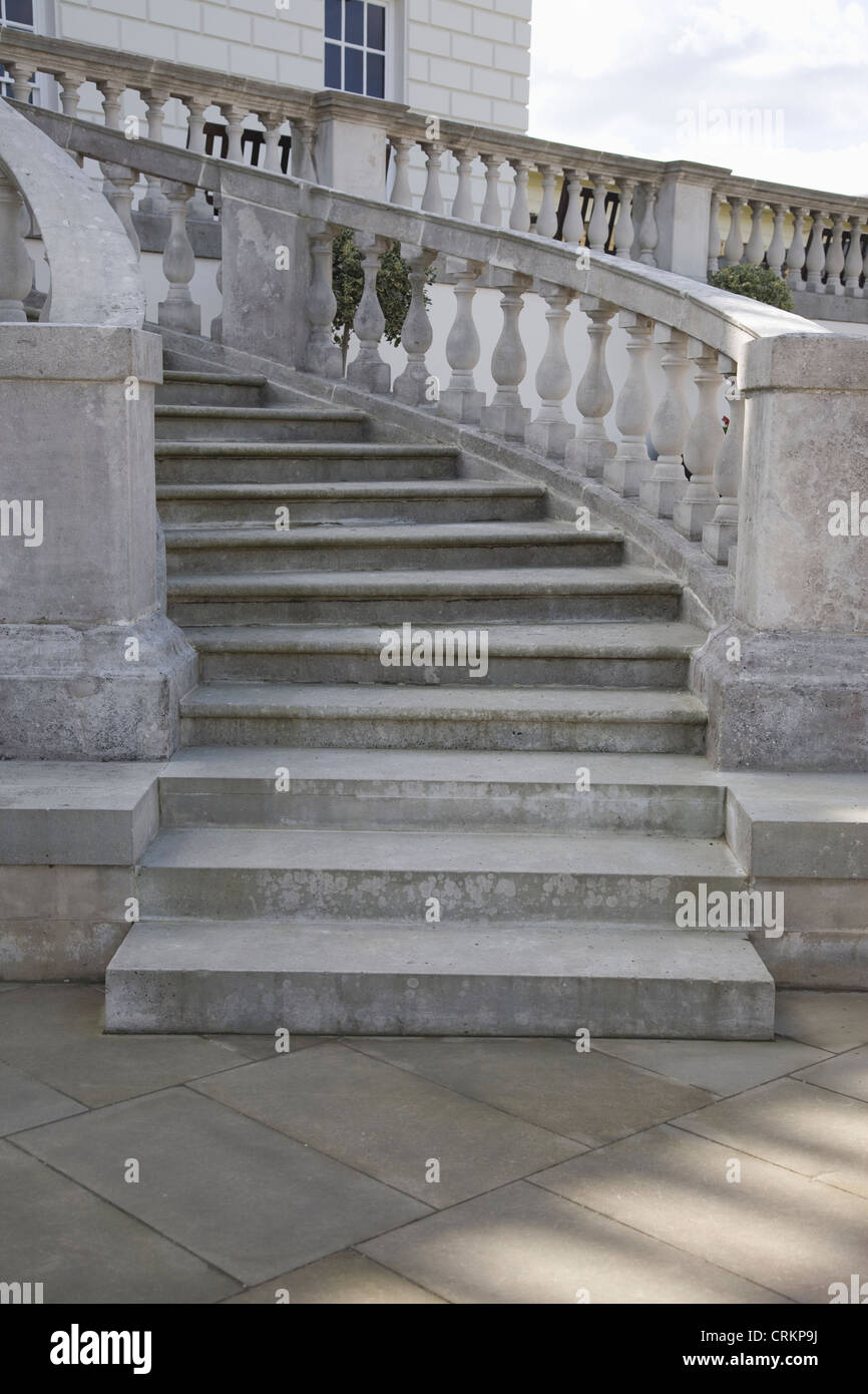 Vintage steps hi-res stock photography and images - Alamy