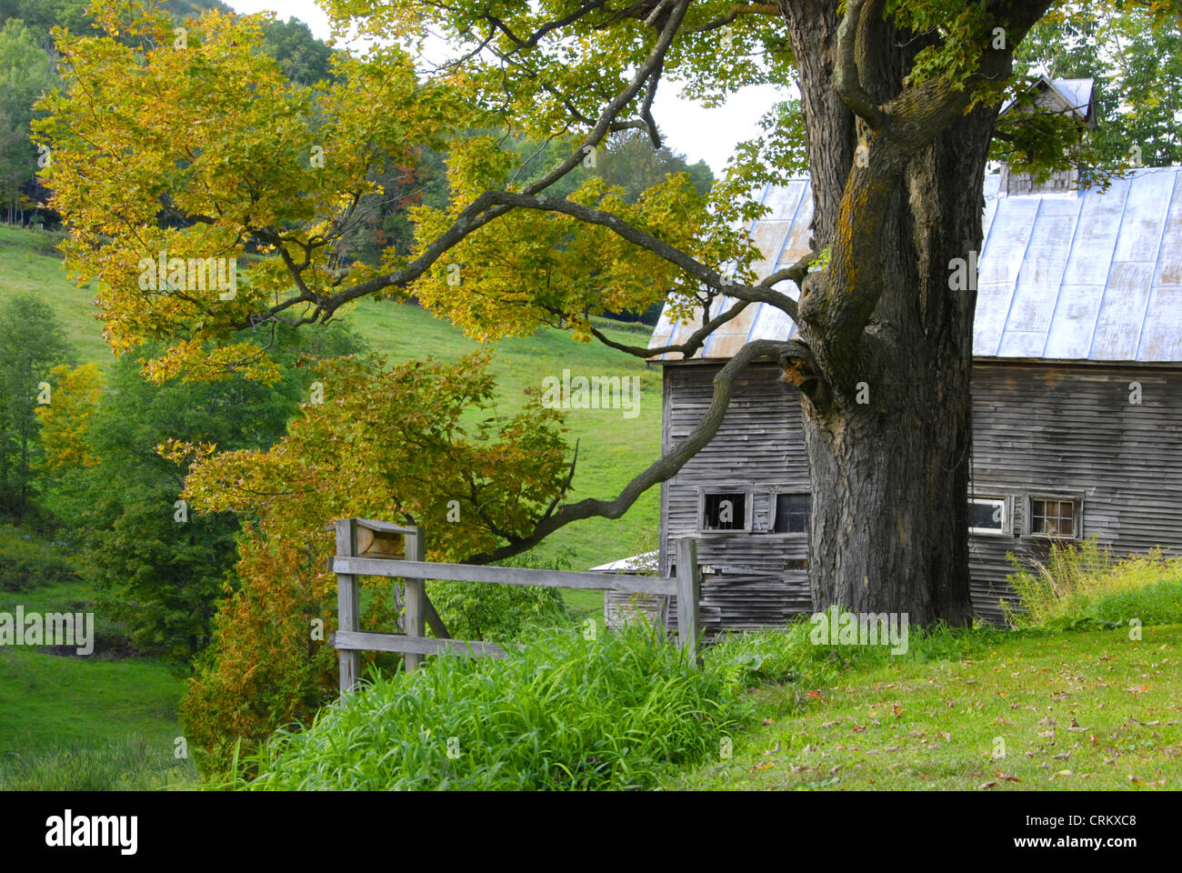 Old barns usa hi-res stock photography and images - Alamy