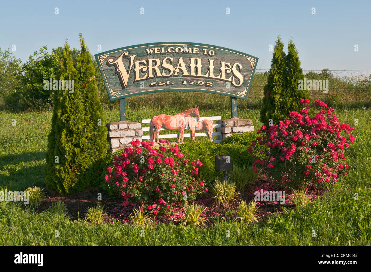 Kentucky, Versailles, Welcome sign Stock Photo - Alamy