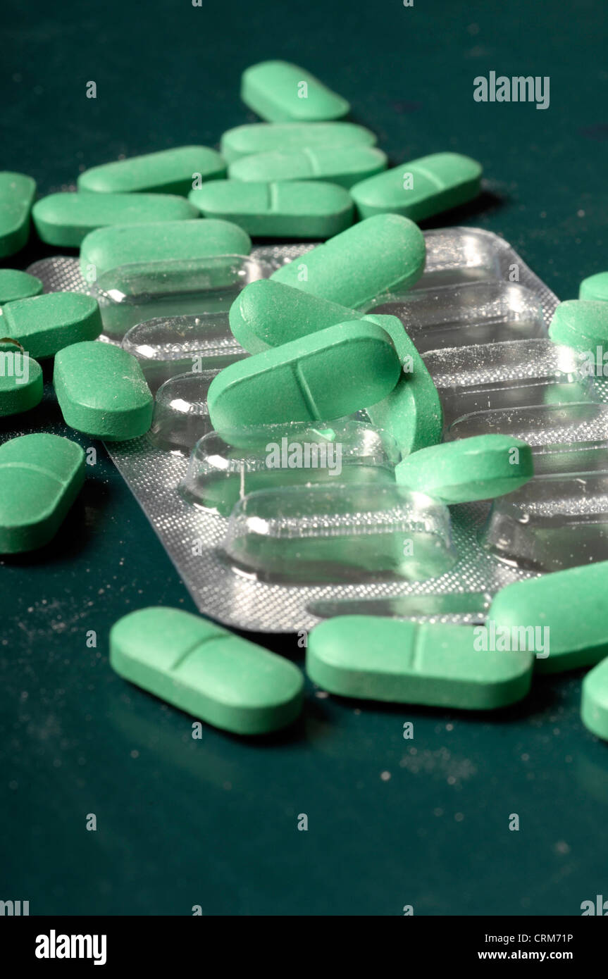 Green packet hi-res stock photography and images - Alamy