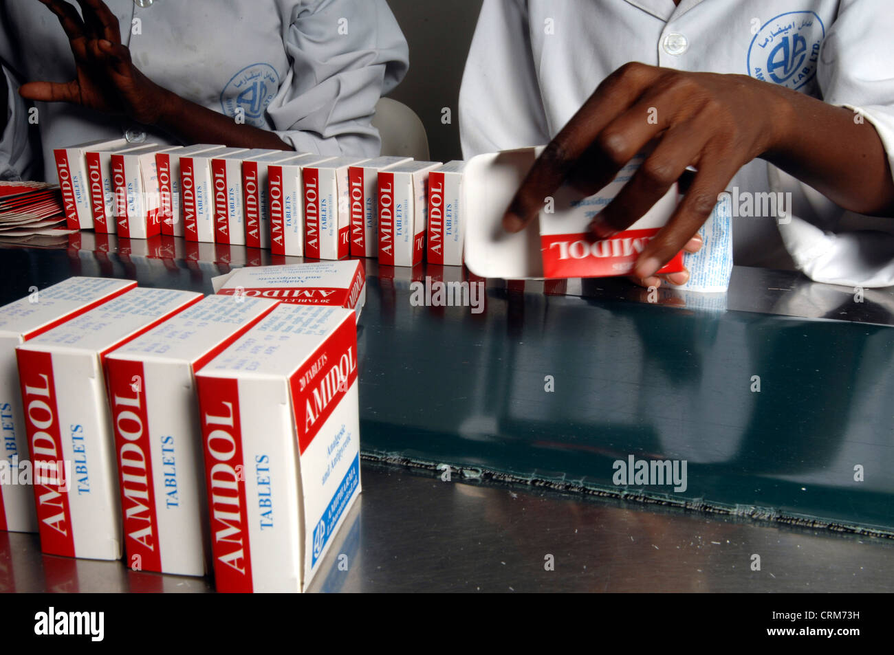 Medicine production hi-res stock photography and images - Alamy