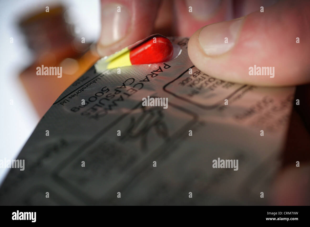 Paracetamol blister pack hi-res stock photography and images - Alamy