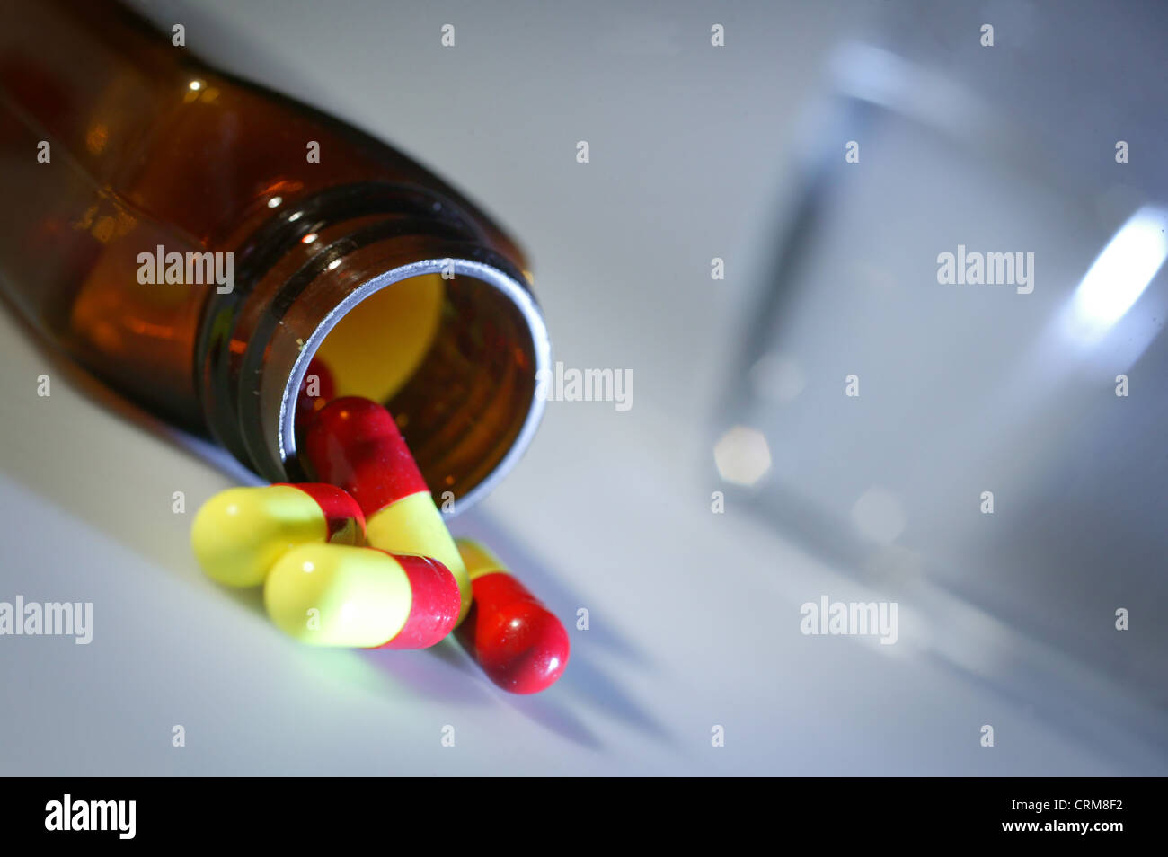 Medication bottle hi-res stock photography and images - Alamy