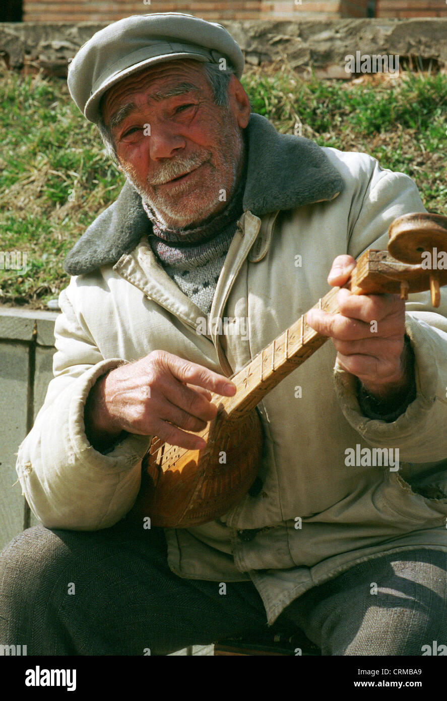 Balalaika Player Roosebeck Balalaika Ukulele, Tuners