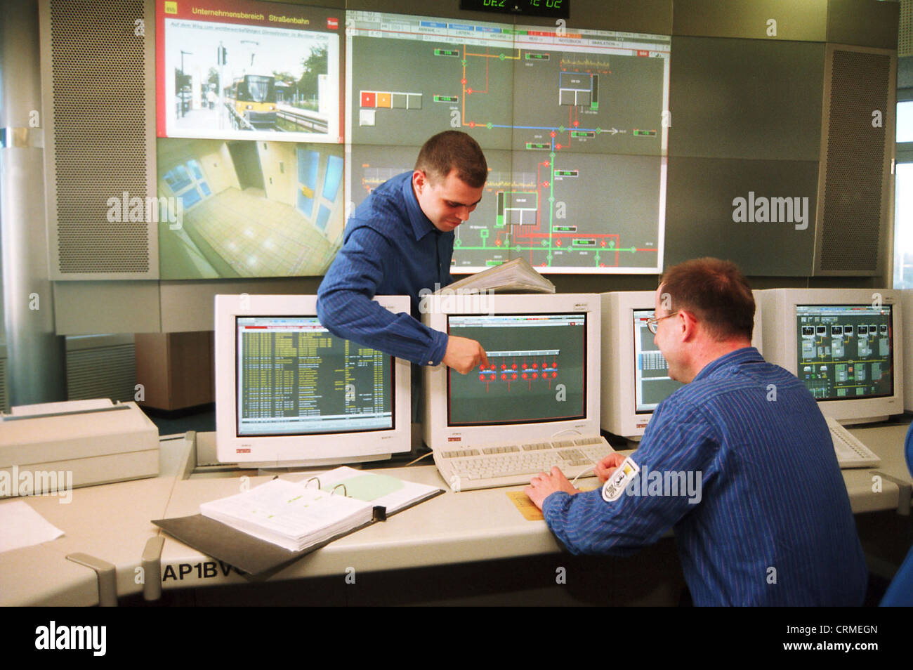 Work man dispatcher in control hi-res stock photography and images - Alamy
