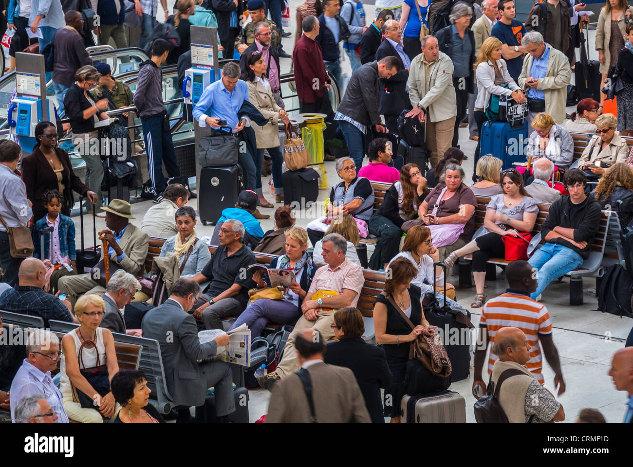 Big crowds aerial hi-res stock photography and images - Alamy