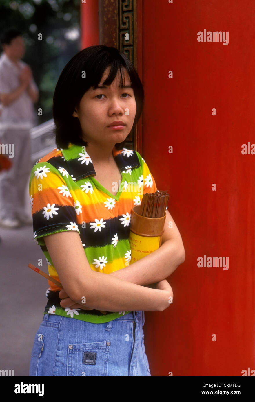 Chinese women with joss sticks hi-res stock photography and images - Alamy
