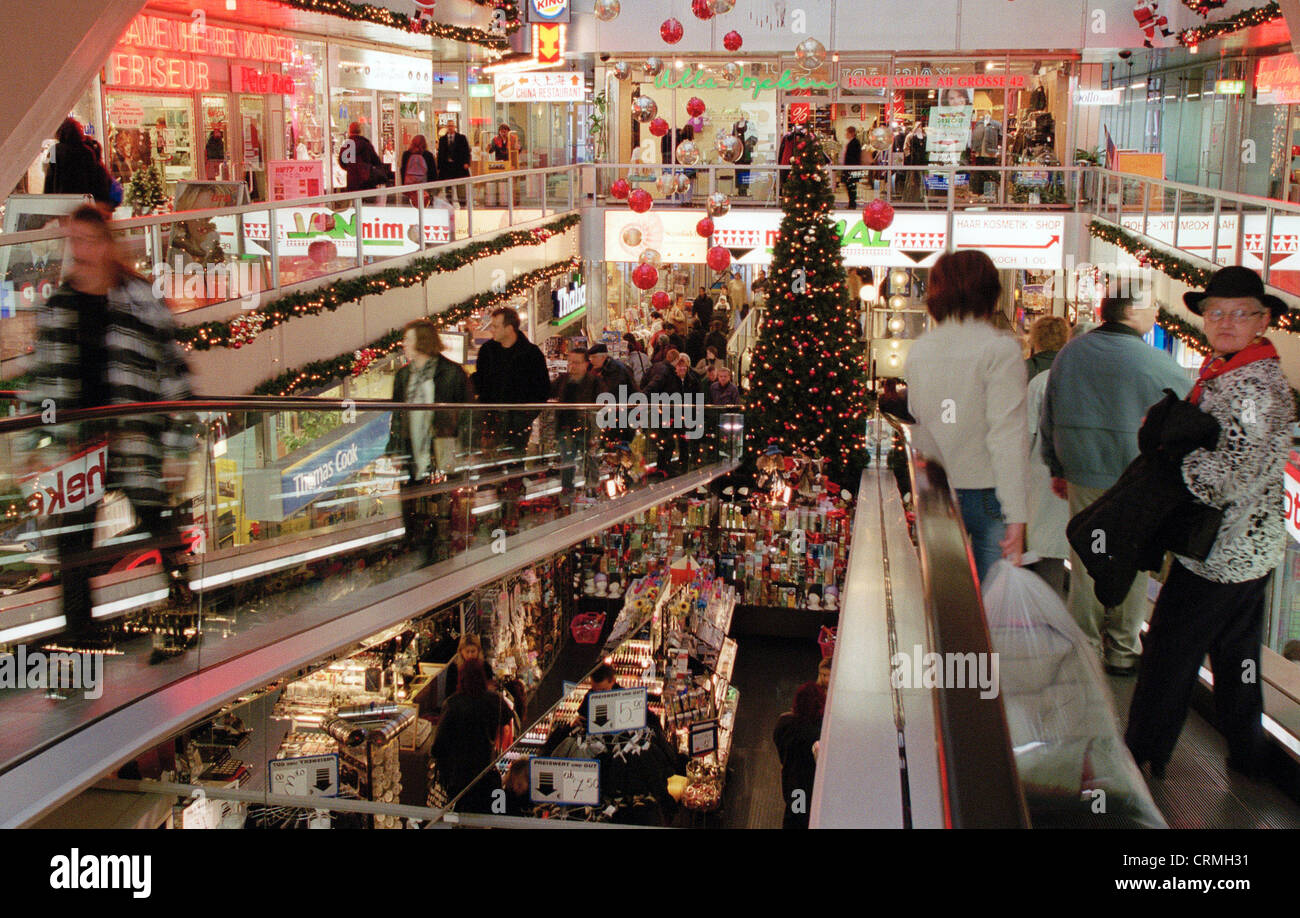 Shopping mall forum steglitz hi-res stock photography and images - Alamy