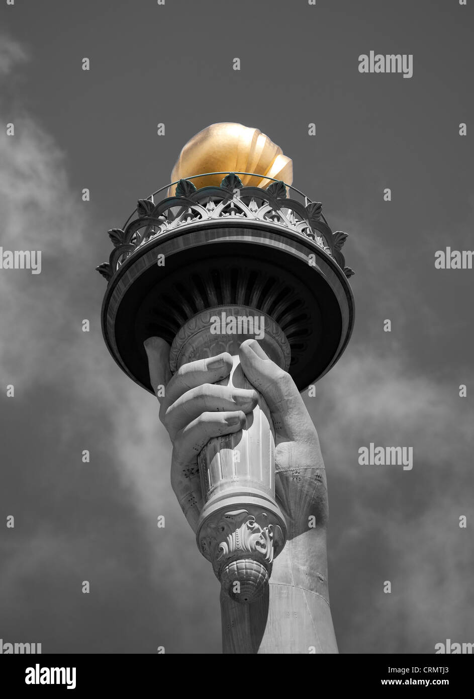 Hand and flame statue hi-res stock photography and images - Alamy