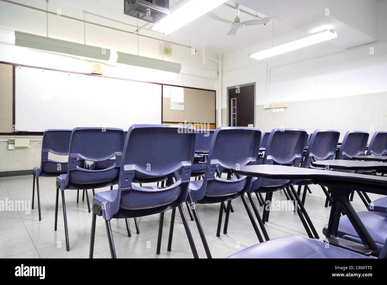 Empty chair classroom middle school hi-res stock photography and images ...