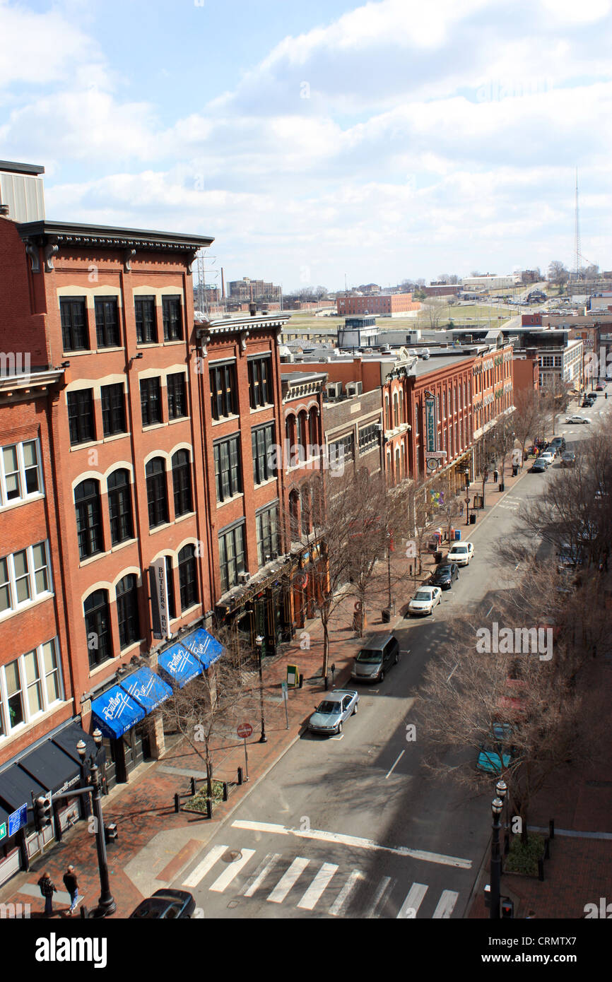 Second avenue hi-res stock photography and images - Alamy