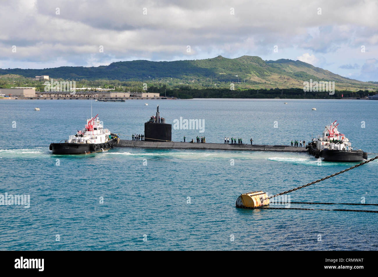 The Los Angeles-class attack submarine USS Greeneville (SSN 772) comes ...