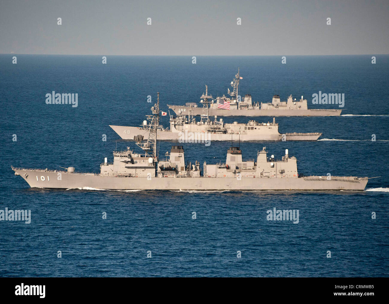 The Japan Maritime Self-Defense Force destroyer JS Murasame (DD 101 ...