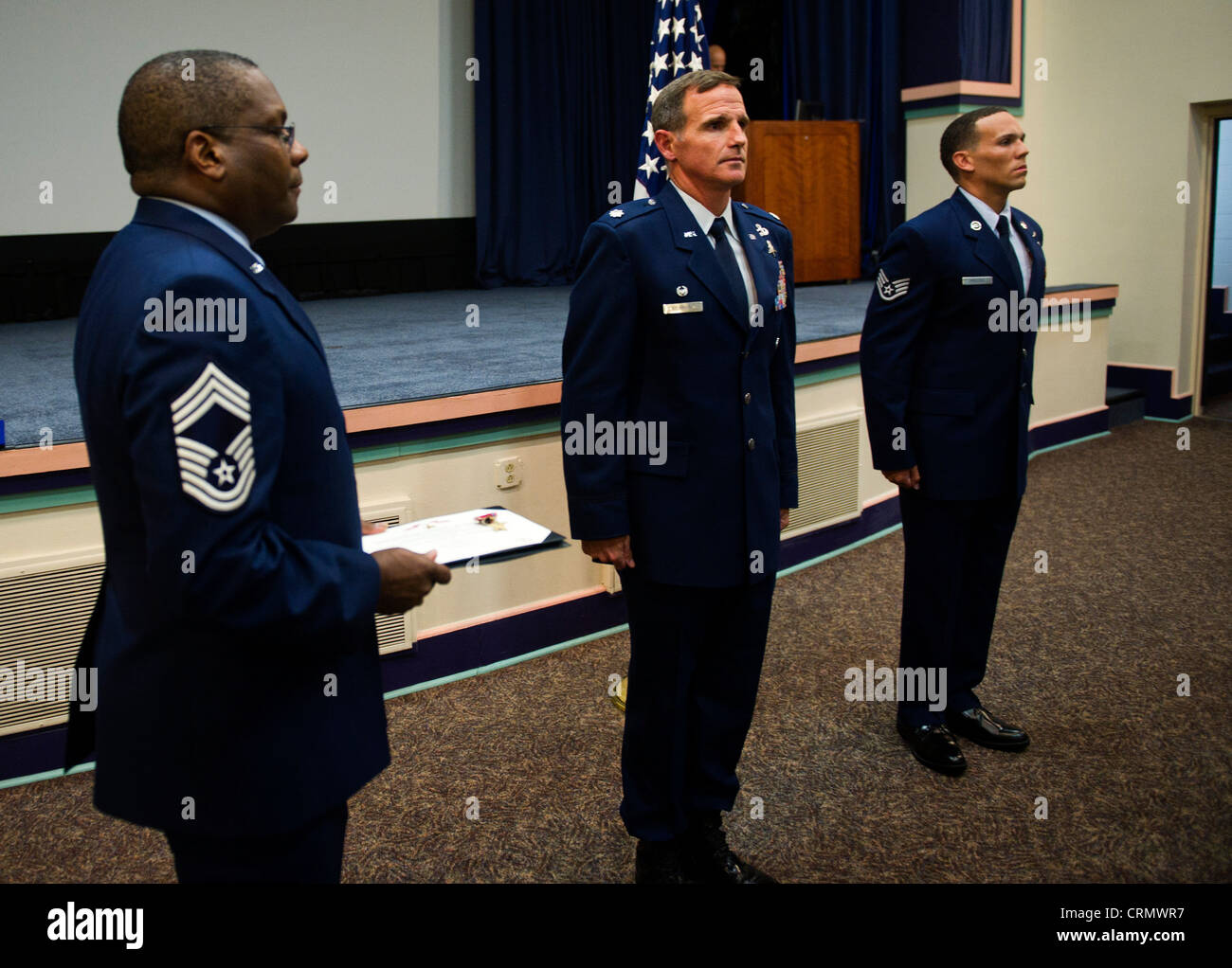From right, U.S Air Force Staff Sgt. Johnnie Yellock Jr., a combat ...