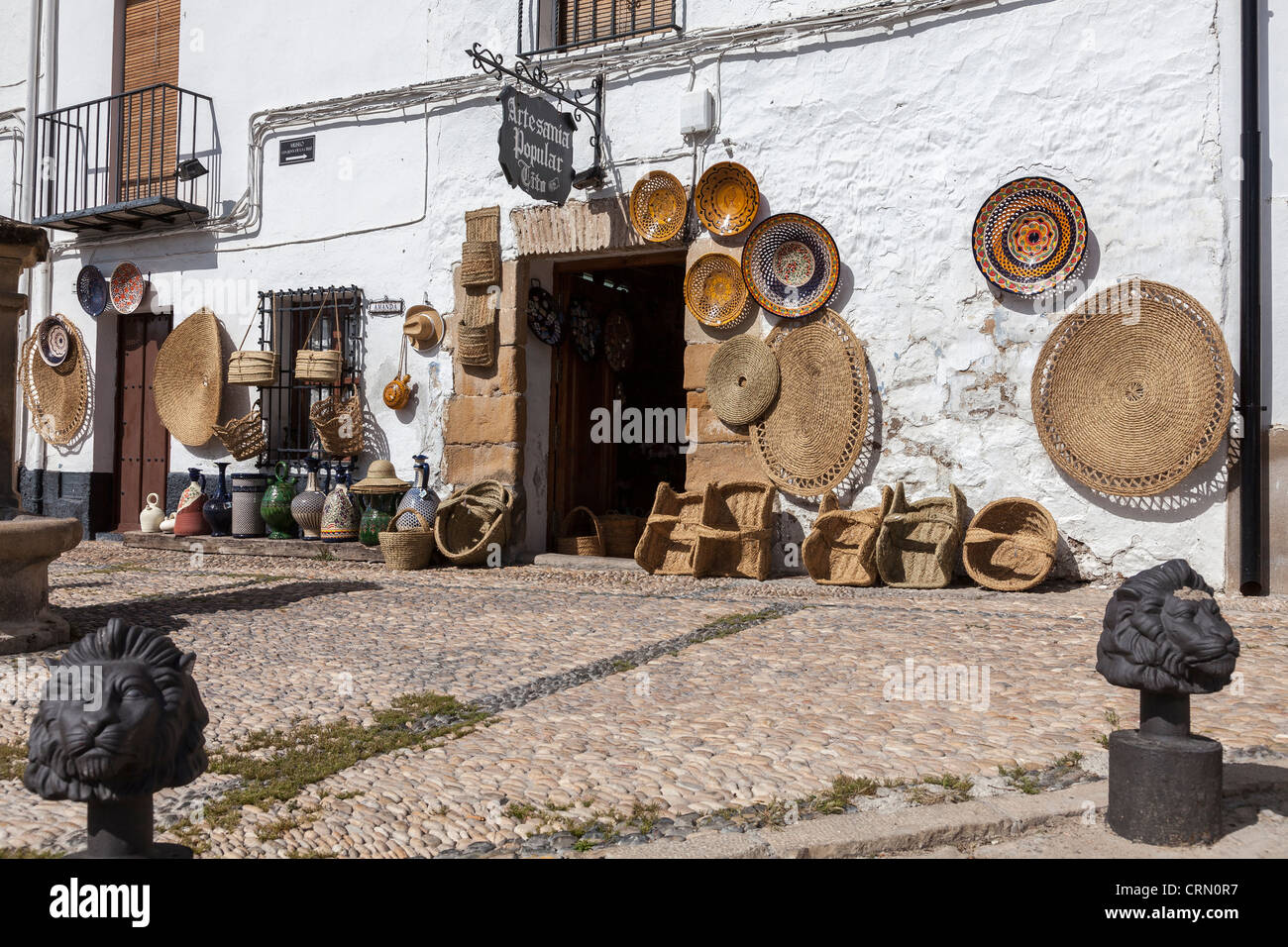Spanish crafts hi-res stock photography and images - Alamy