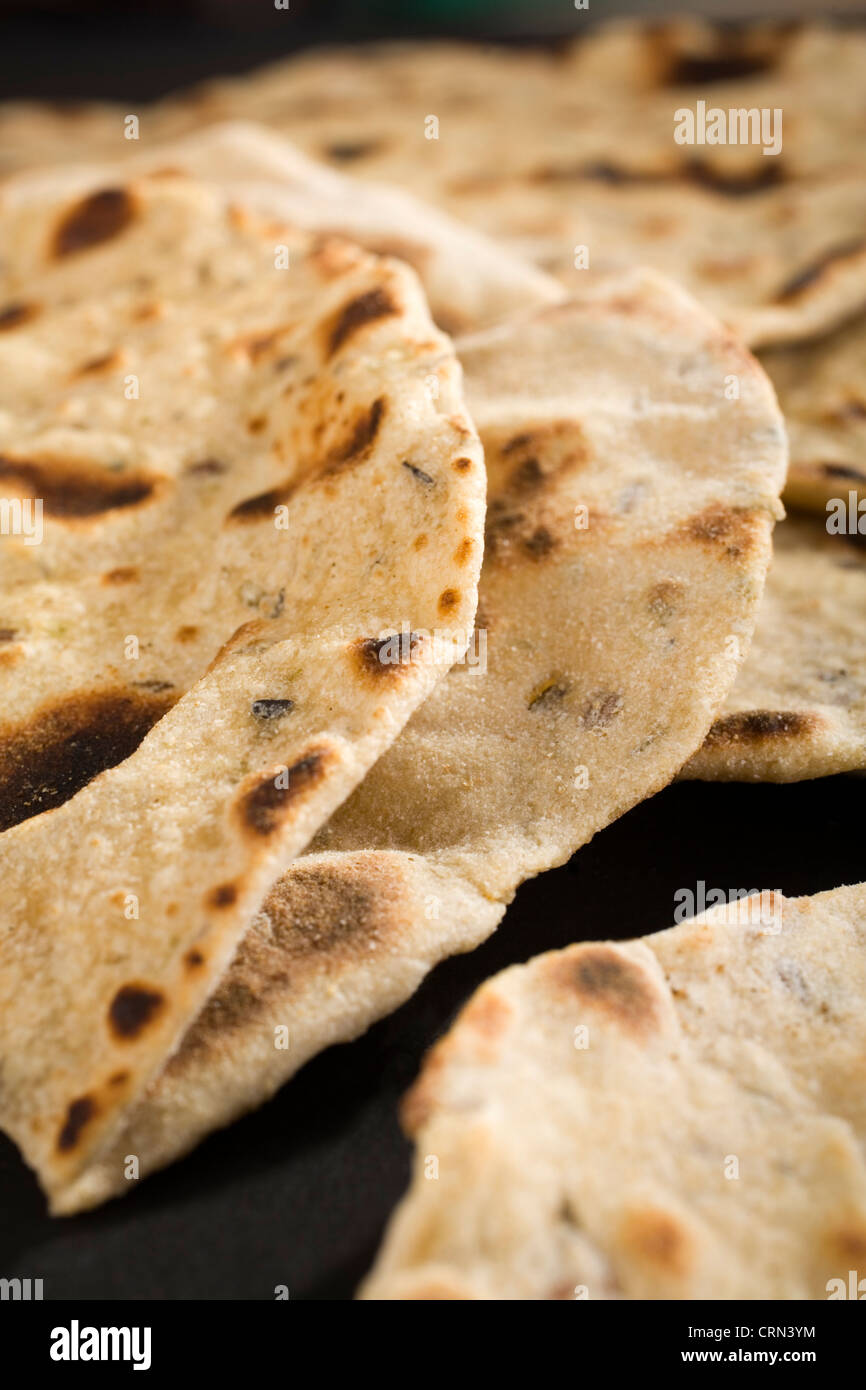 Indian chapatis unleavened bread hi-res stock photography and images ...