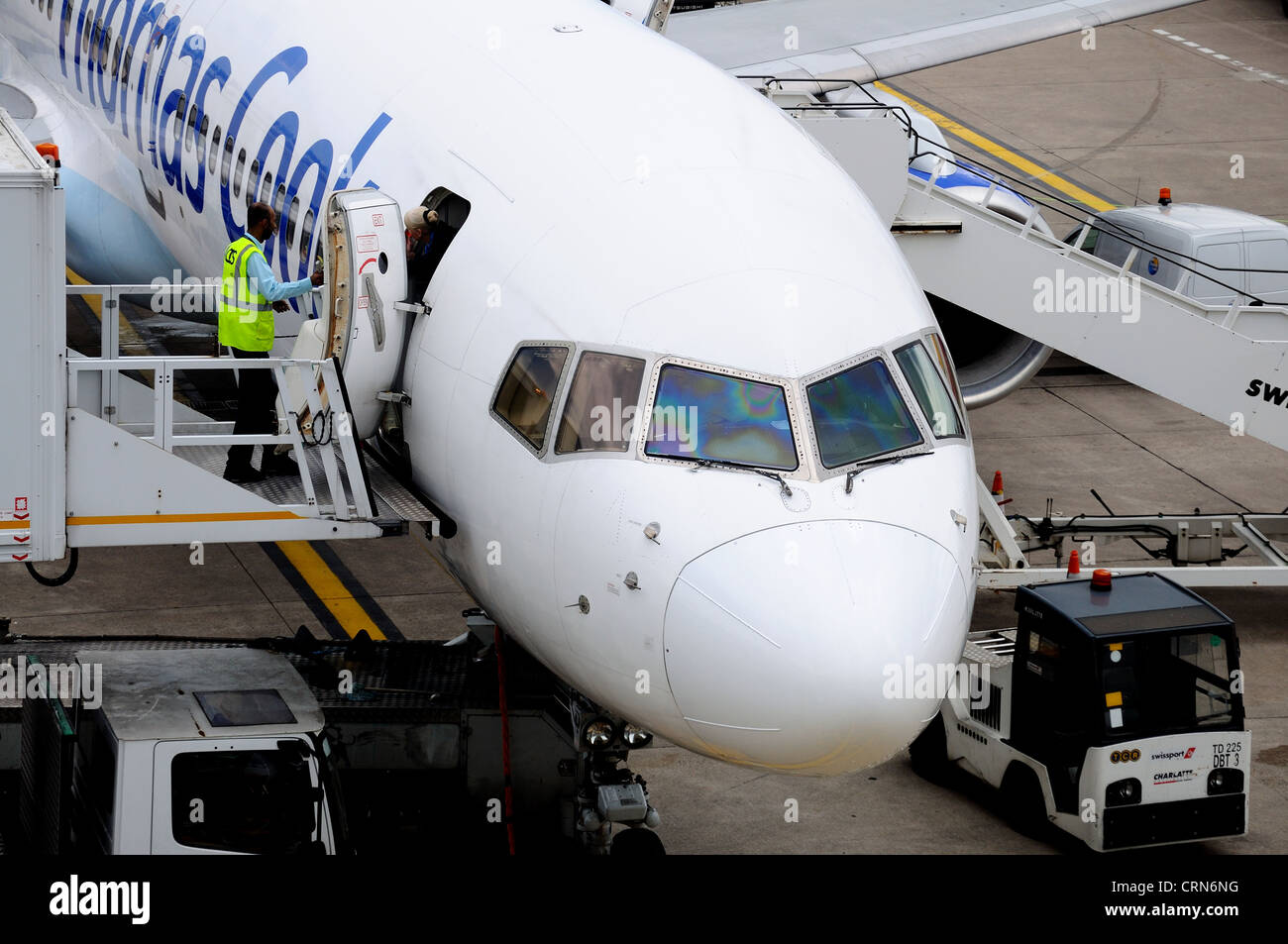 Catering Truck Airport Airplane High Resolution Stock Photography and ...
