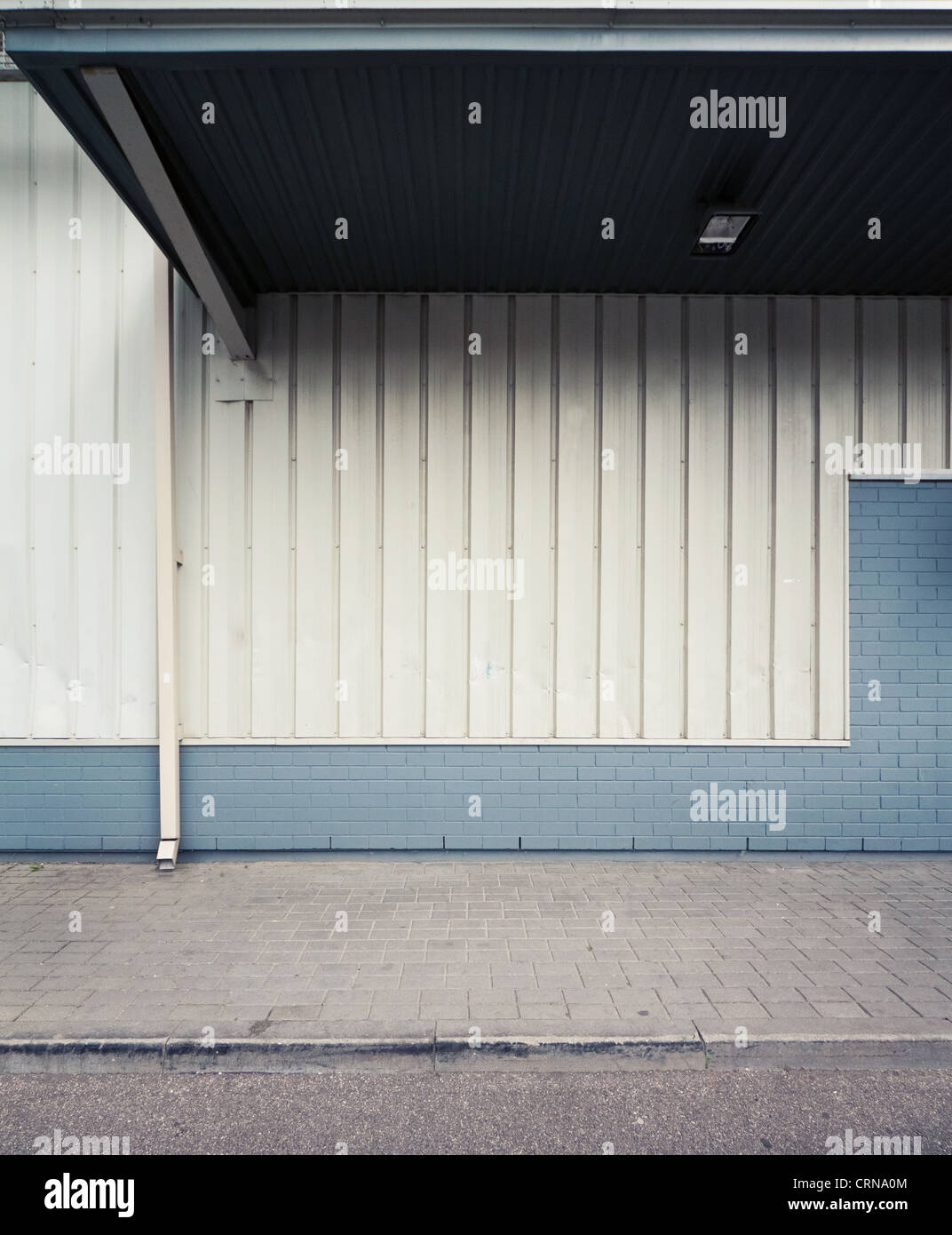 Warehouse Exterior Industrial Area Stock Photos & Warehouse Exterior ...