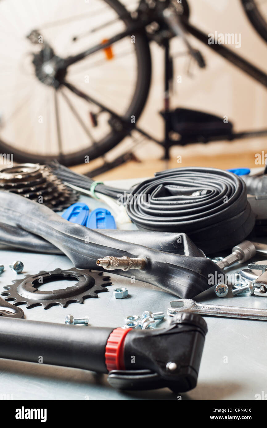 Rusty bicycle parts hi-res stock photography and images - Alamy
