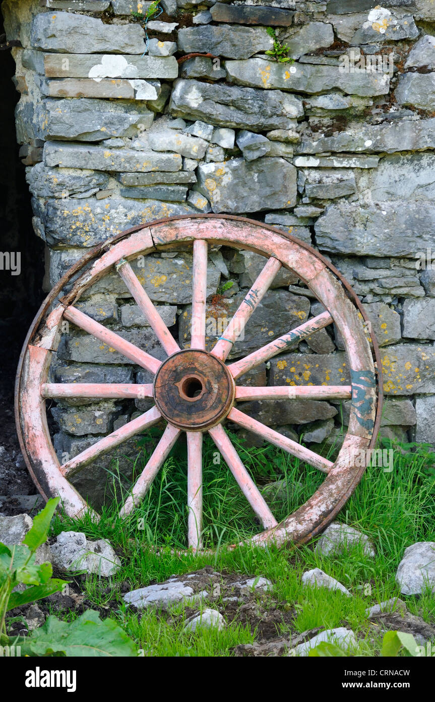 Cart wheel hi-res stock photography and images - Alamy