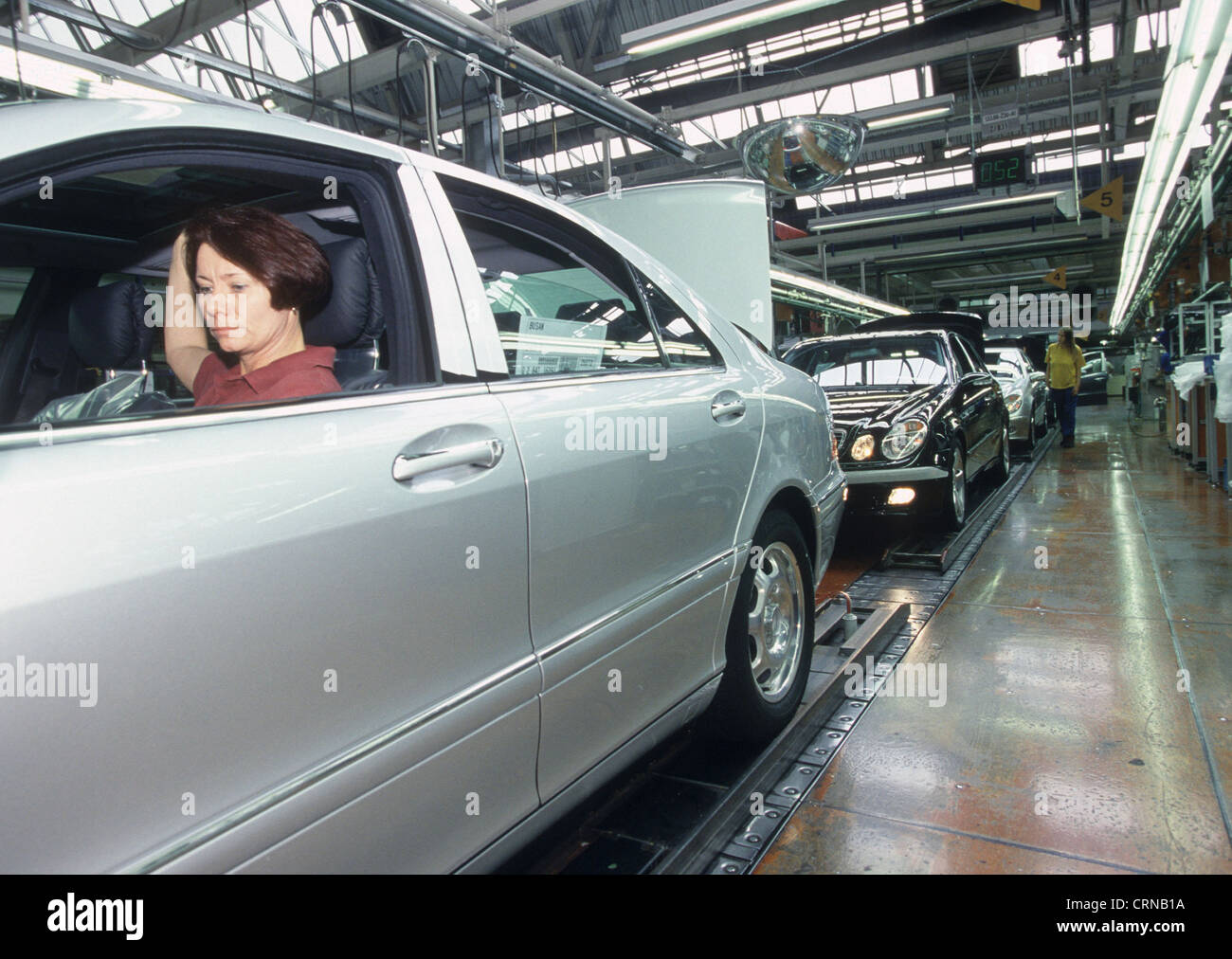 Production of the E-Class at the main plant in Stuttgart-Sindelfingen ...