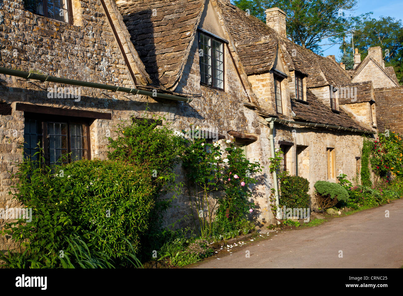 England wool 13th century hi-res stock photography and images - Alamy