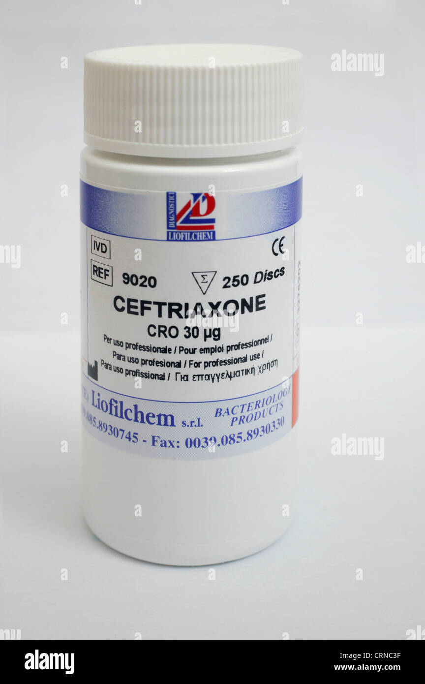 Bottle of Ceftriaxone Stock Photo - Alamy