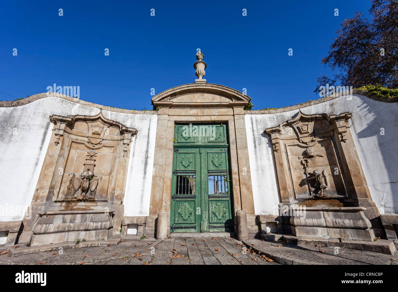 Manor house gate hi-res stock photography and images - Alamy