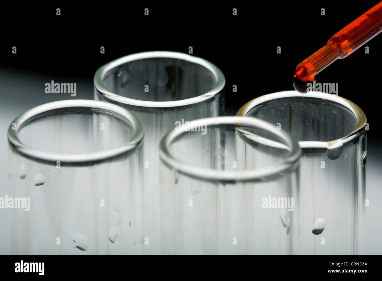 Four test tubes hi-res stock photography and images - Alamy