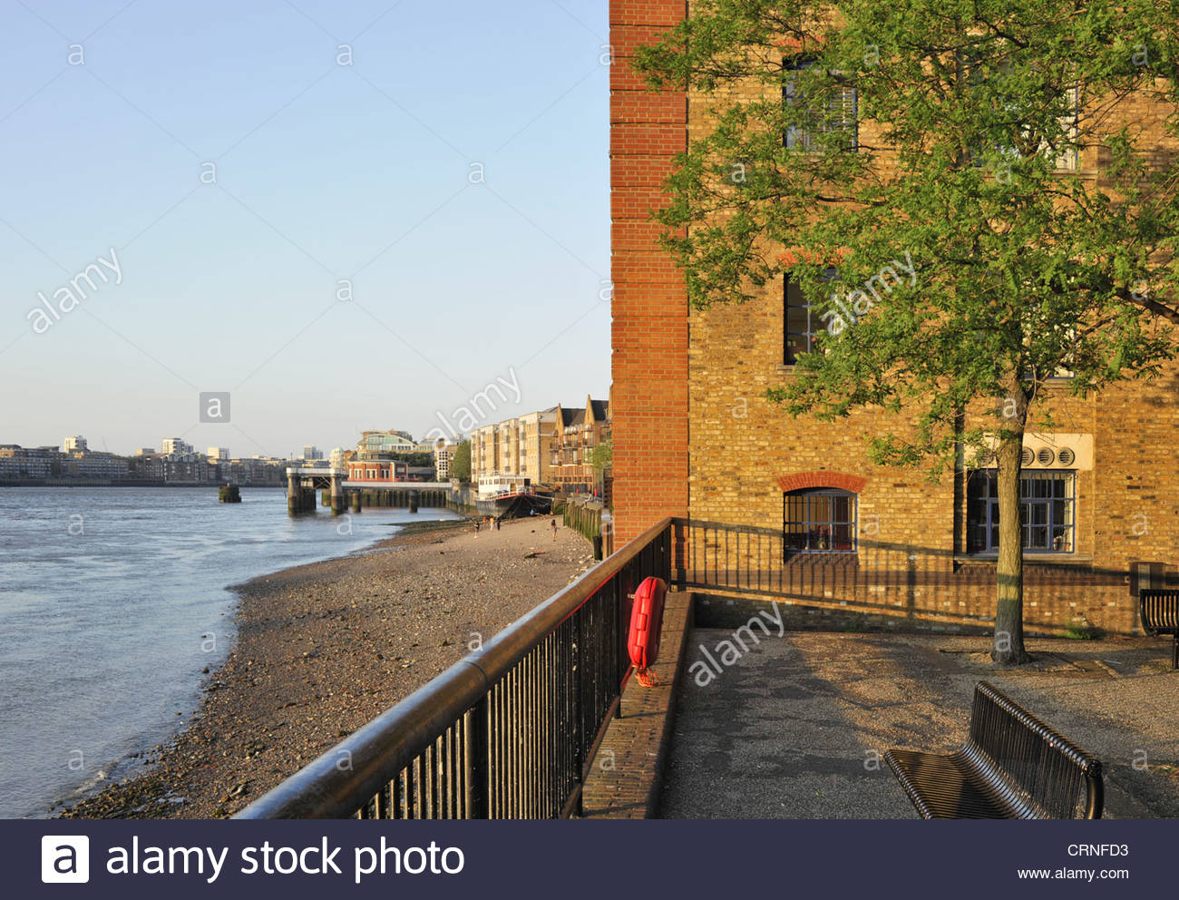 Riverside House London Stock Photos & Riverside House London Stock ...