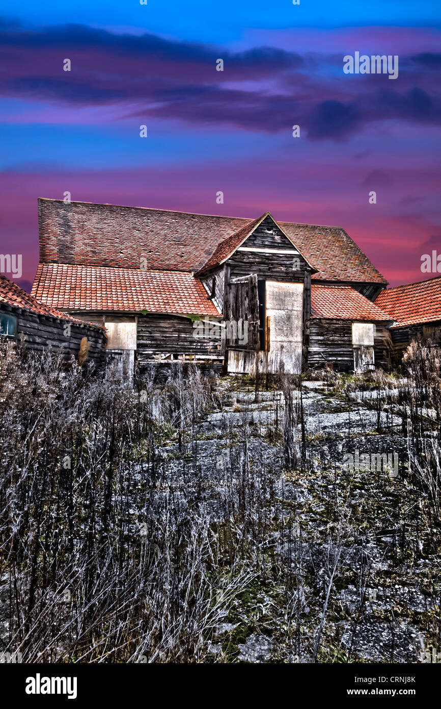 Old essex barn hi-res stock photography and images - Alamy
