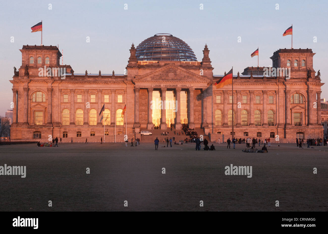 German reichstag building icon in hi-res stock photography and images ...
