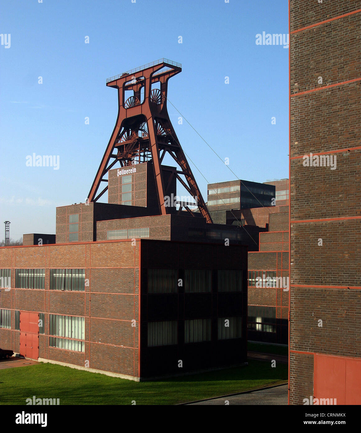 Zeche Zollverein Shaft XII in Essen Stock Photo - Alamy