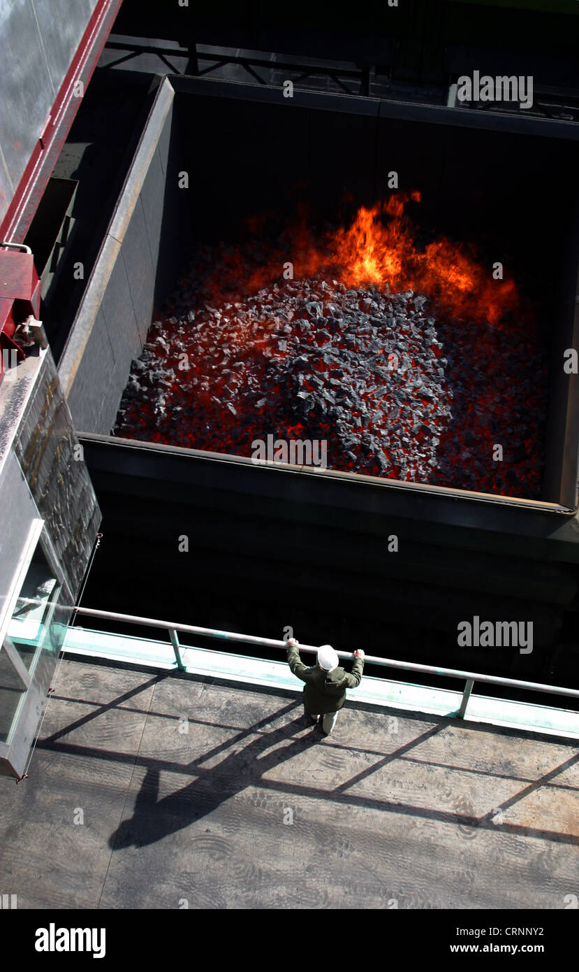 Burning coke hi-res stock photography and images - Alamy