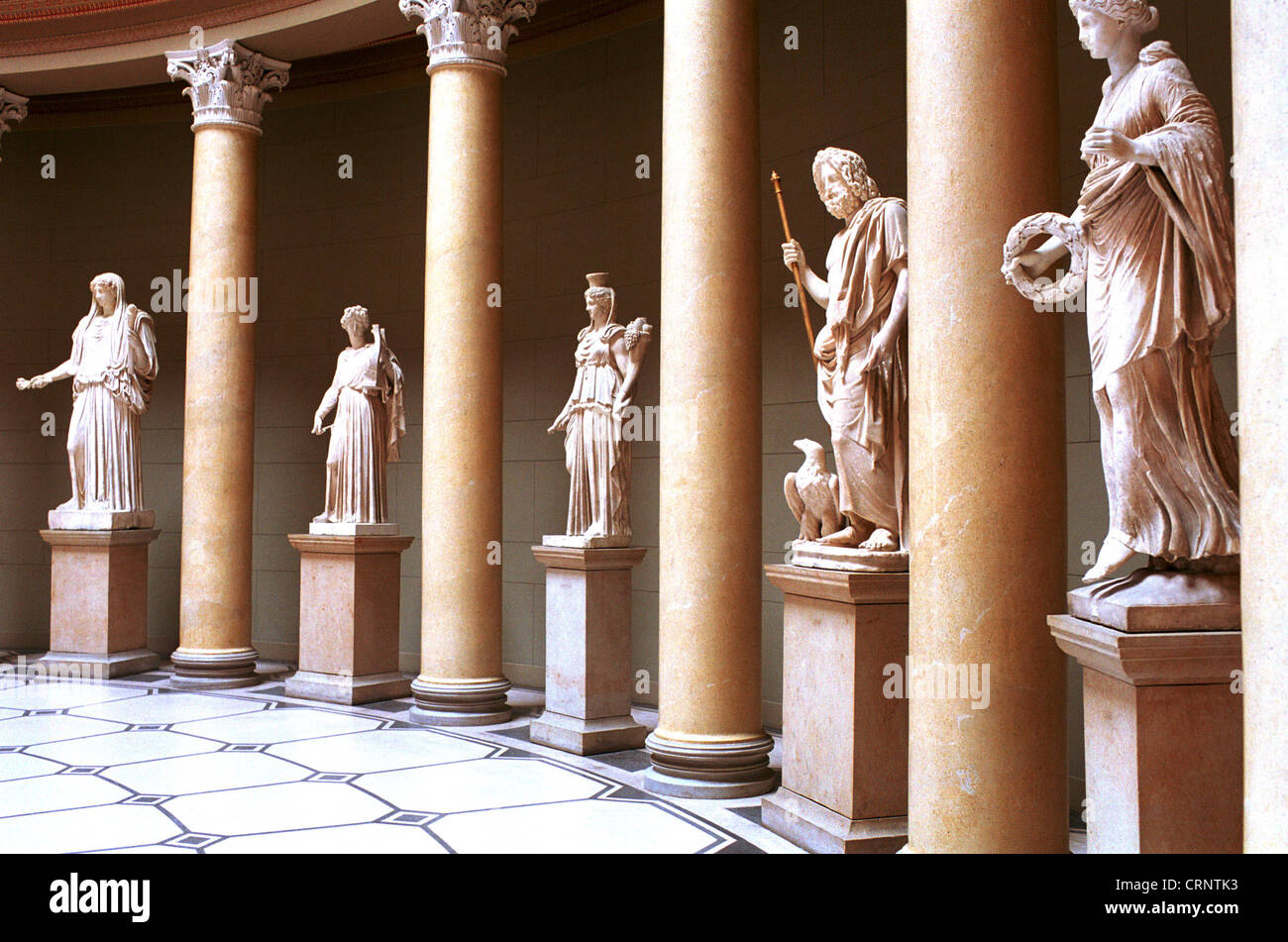 Altes museum berlin rotunda hi-res stock photography and images - Alamy
